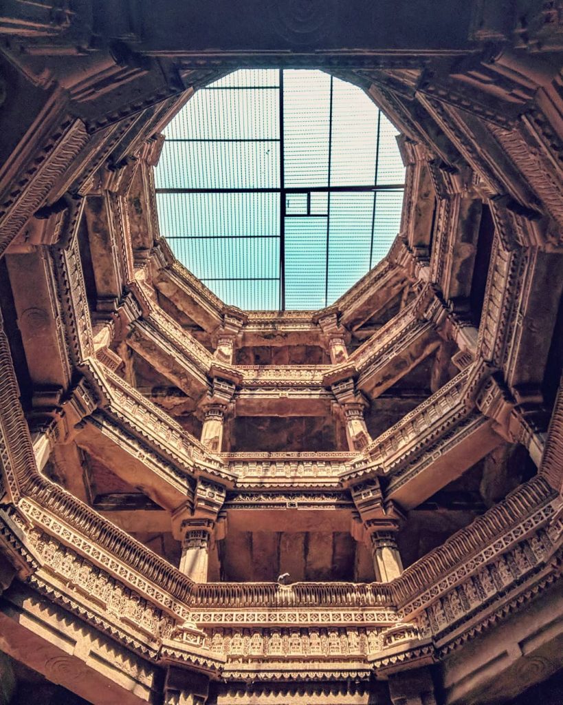 Adalaj Stepwell (Adalaj Ni Vav) Ahmedabad: History, Timings & Directions