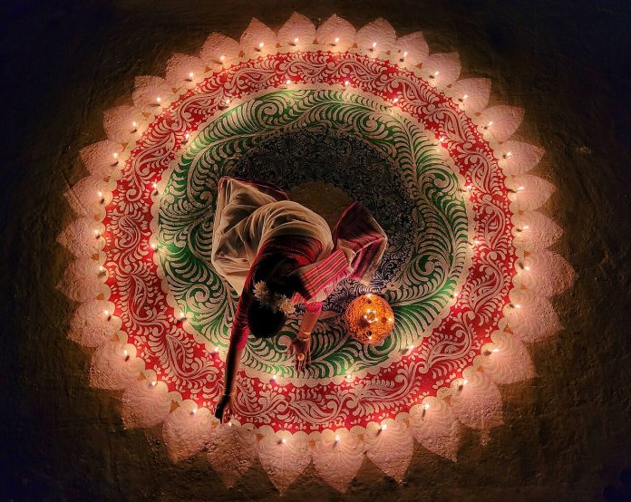 Diwali in Ahmedabad 2025: Celebrations, Food, Shopping & Bestu Varas ...